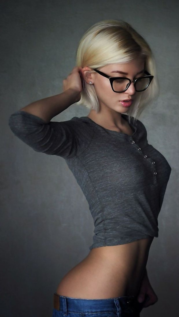 Blonde Stunning Body Pic Of 53